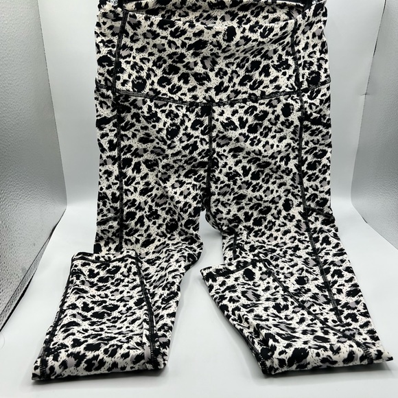 ZYIA | Pants & Jumpsuits | Snow Leopard Leggings Amazing Black And ...